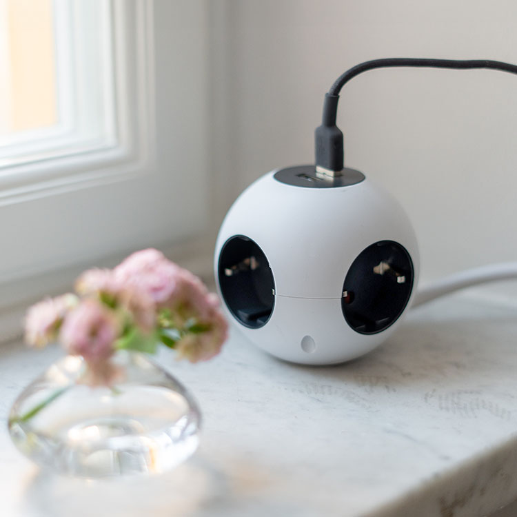 grenuttag med USB - globalformat uttag | SmartaSaker