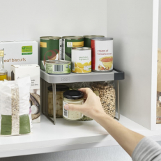 Buy an extendable shelf for cabinets and drawers | SmartaSaker